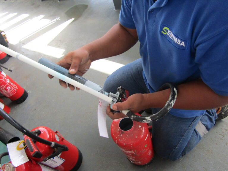 Visual inspection of cylinders - SEMINSA